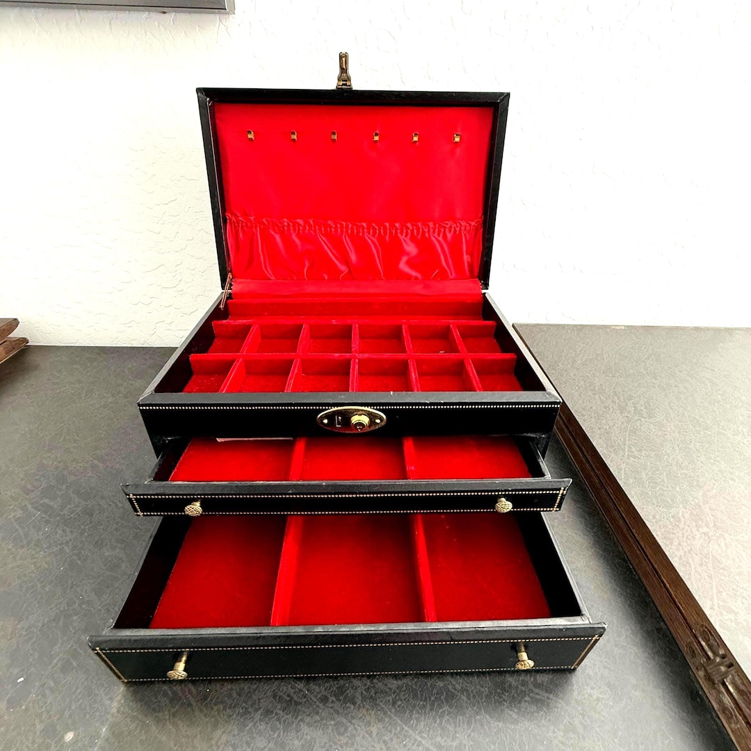 Vintage Black Leatherette Jewelry Box for Women, Lockable Jewelry Box ...