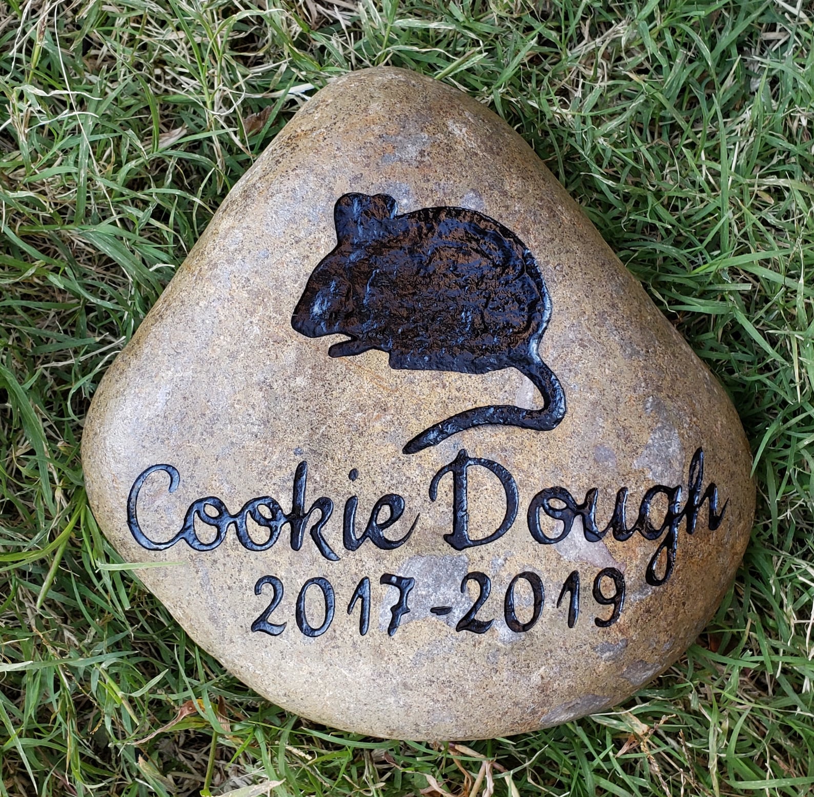 Pet Memorial Stone 7/8 Personalized Engraved River Rock - Etsy