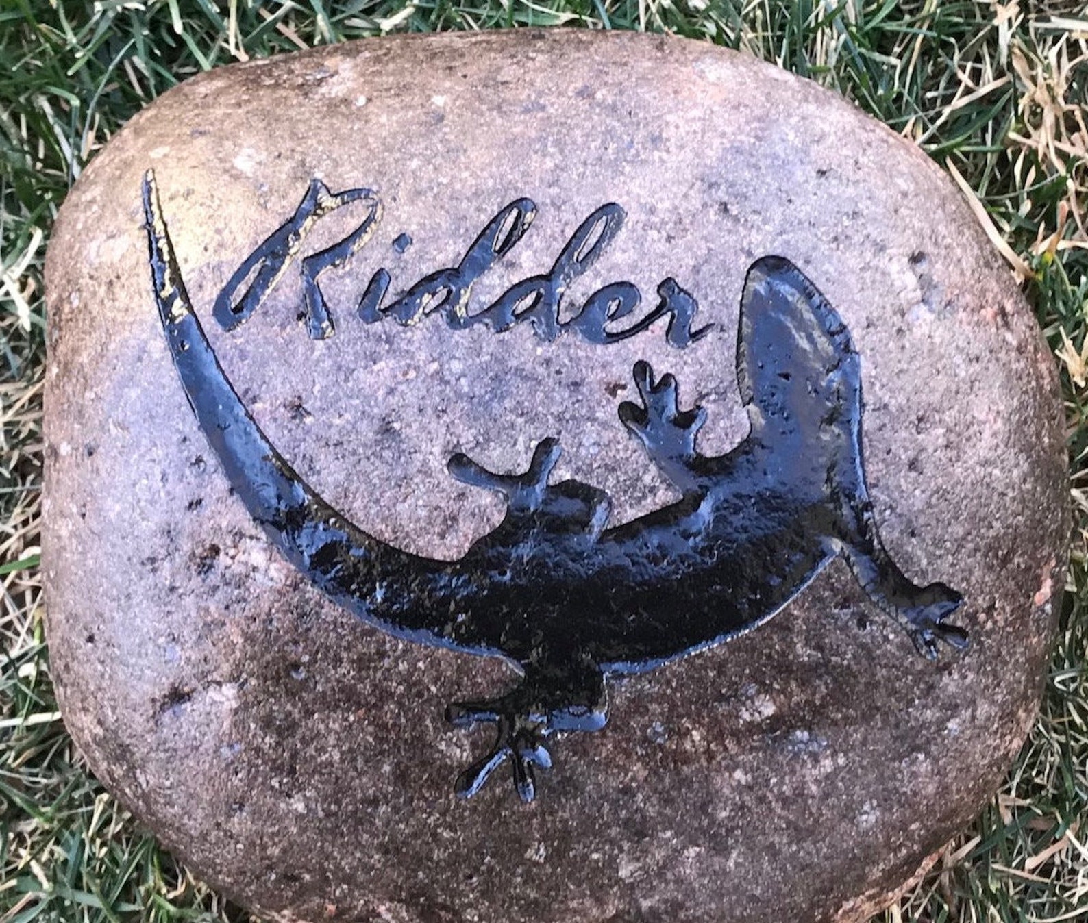 Personalized Pet Memorial Stone, 7”/8”, Engraved, Burial Grave Marker ...