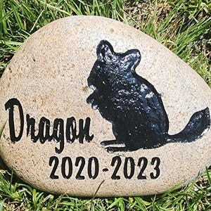 Pet Memorial Chinchilla Stone 5”/6" or 7”/8", Engraved Personalized ...