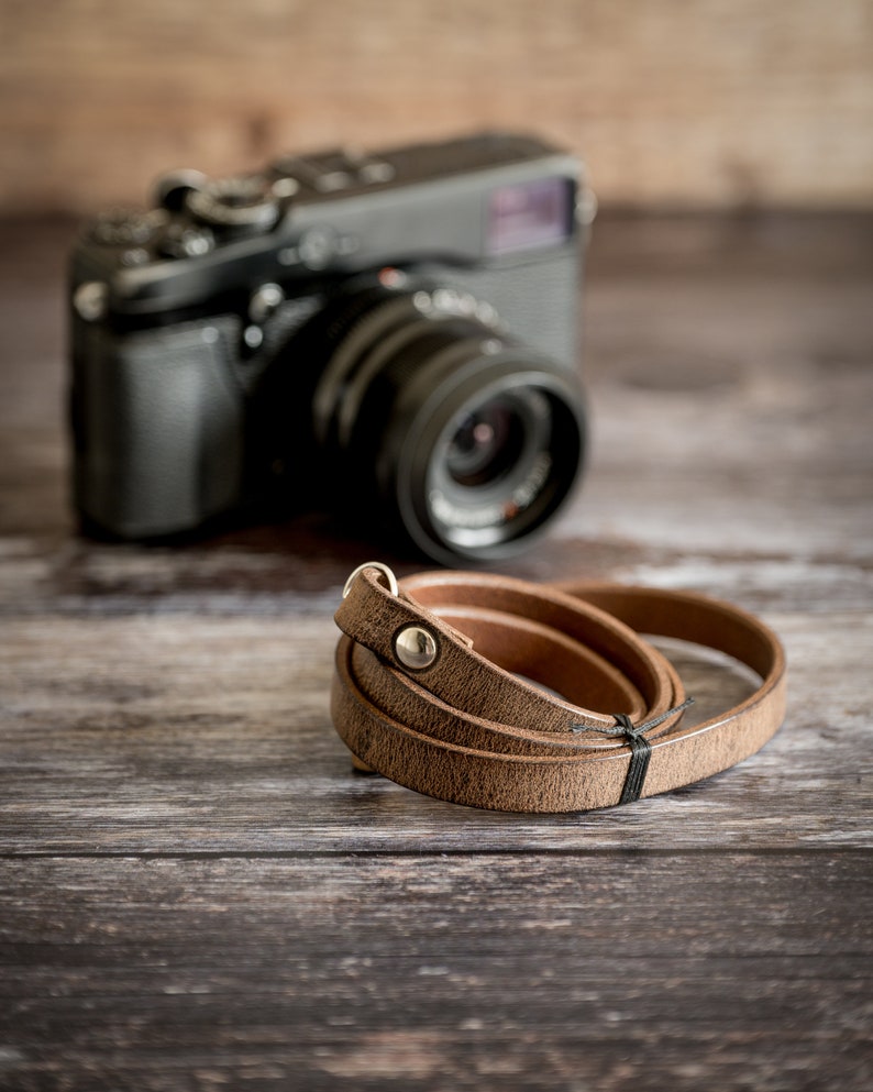 Short Antique Brown Leather Camera Strap, Film and Mirrorless Cameras ...