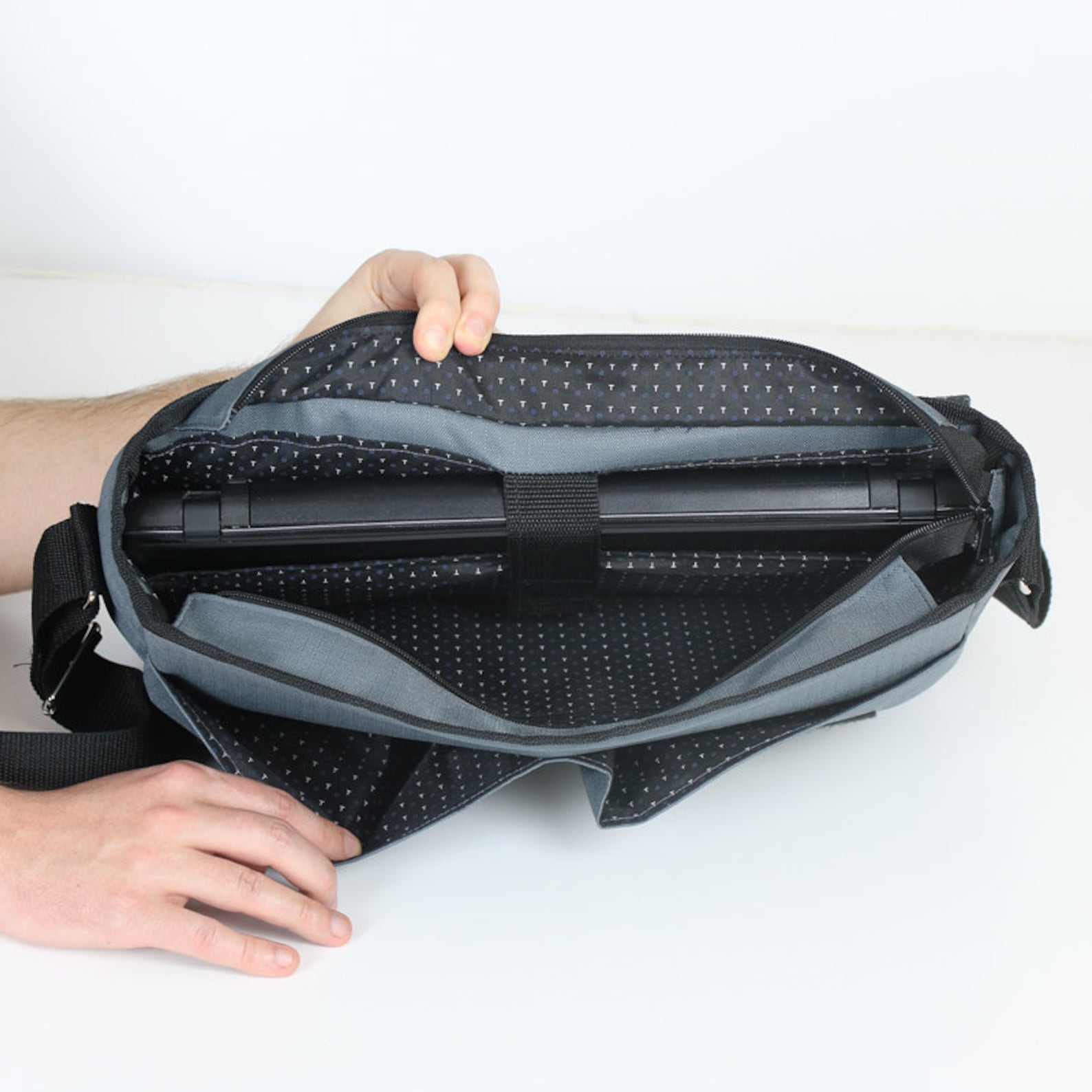 Laptop Bag Sewing Pattern in 2 Sizes Large and Medium - Etsy Canada