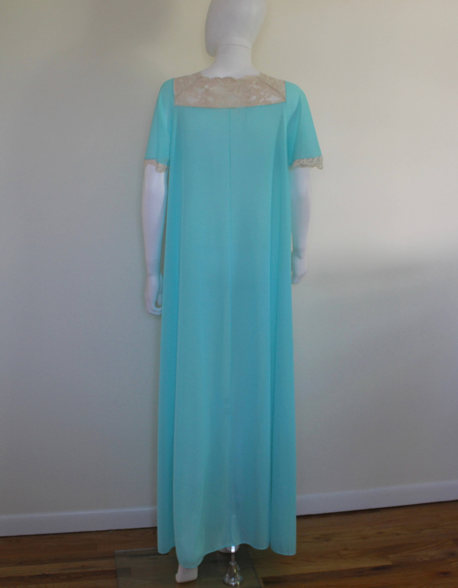 Vintage 1950s Sheer Aqua Blue Ivory Cream Lace Short Sleeve Button up ...