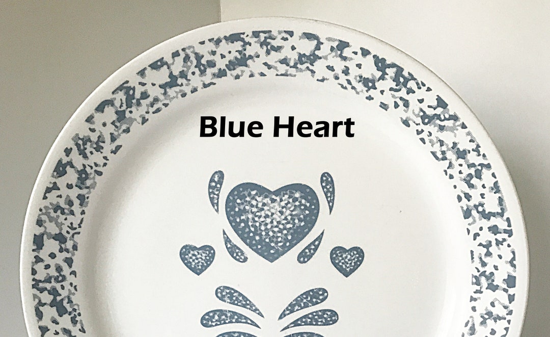 4 Corelle BLUE HEART Plates Replacements Blue Hearts on White Vintage ...