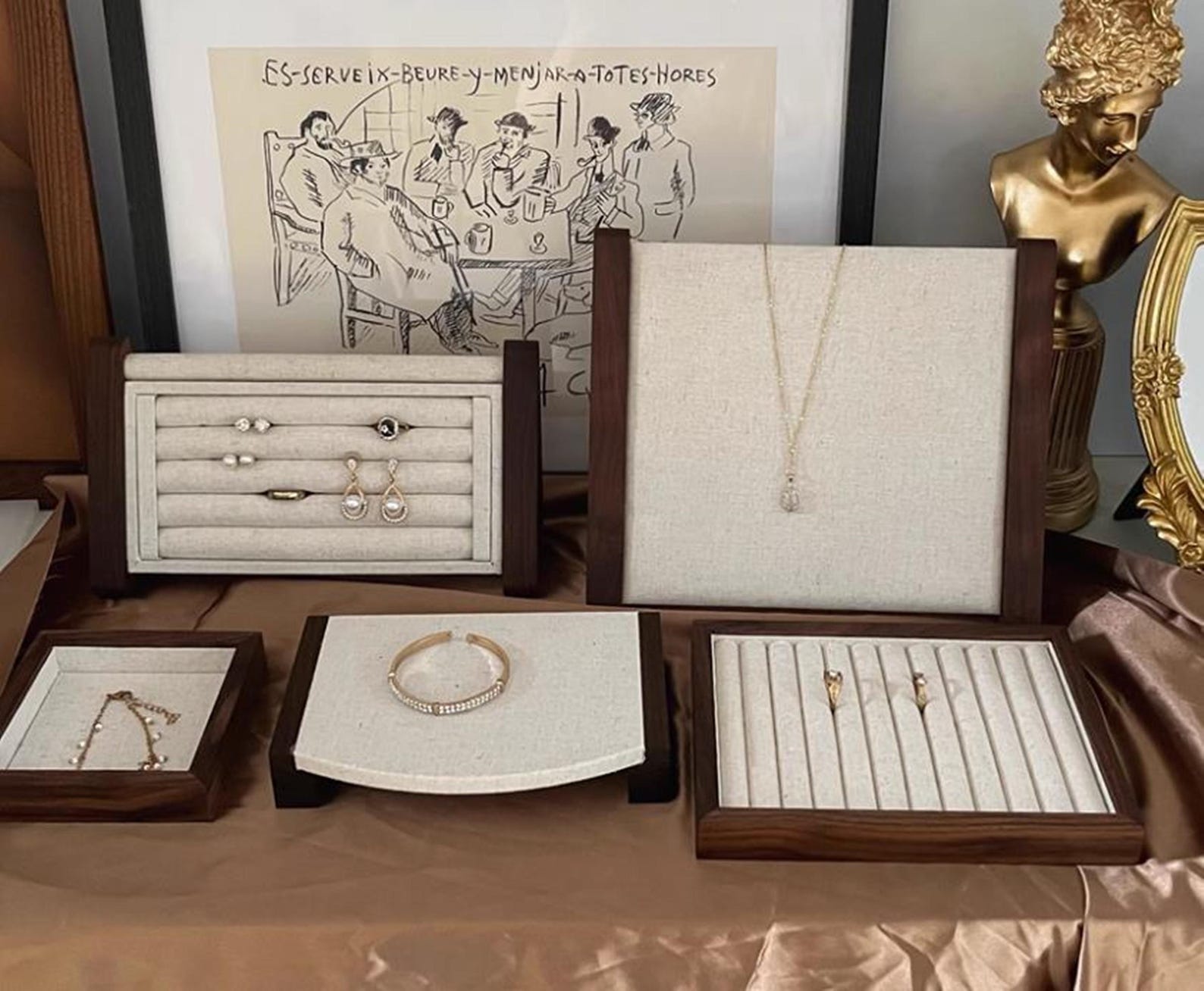 Linen Jewelry Display, Necklace Display, Walnut Ring Display DS2229 - Etsy