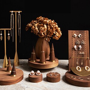 Set of 6 Walnut Ring Stand Holder, Ring Cone Stand, Ring Display DS1484 ...