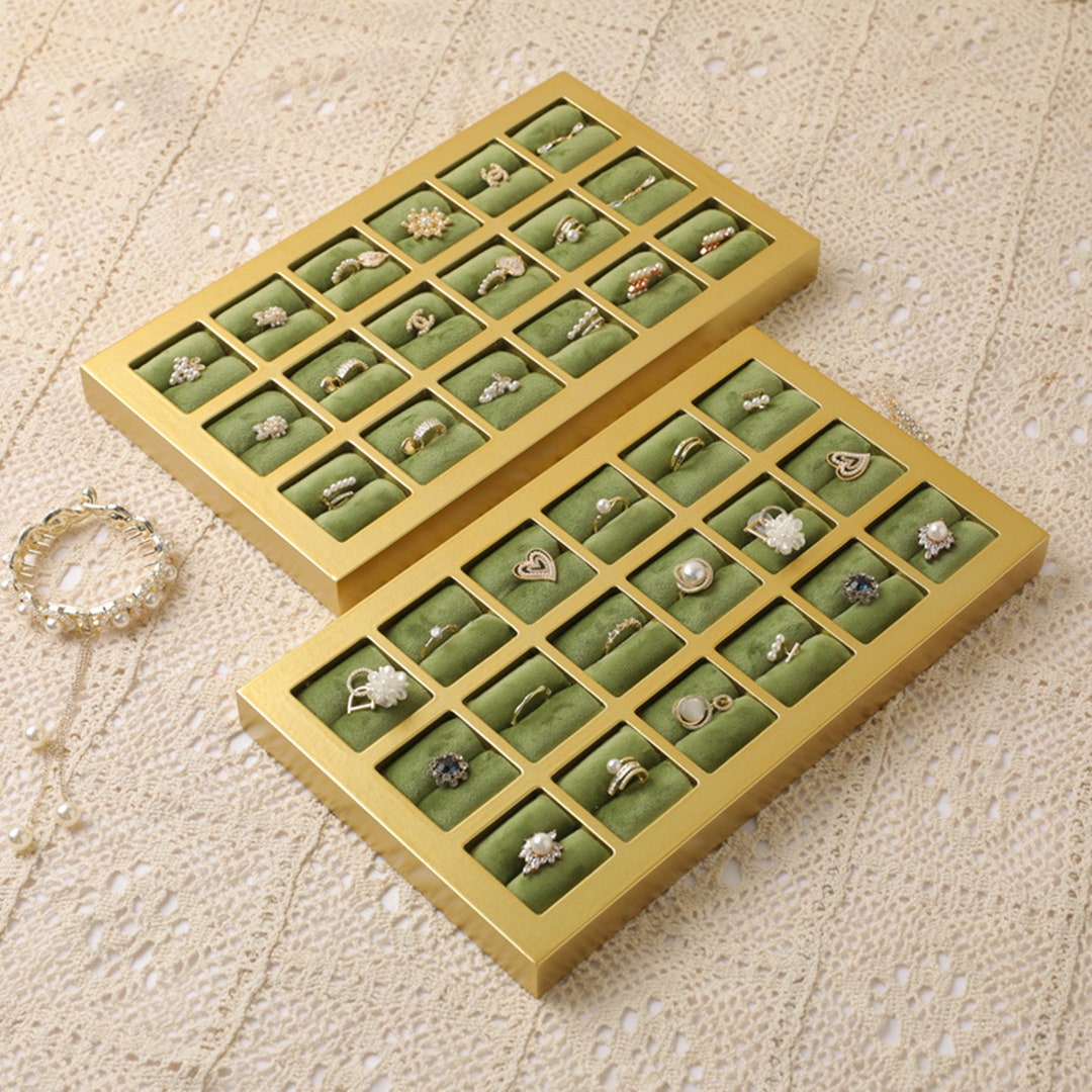 Green Velvet Ring Display, Jewelry Organizer Stand, Ring Stand Holder ...