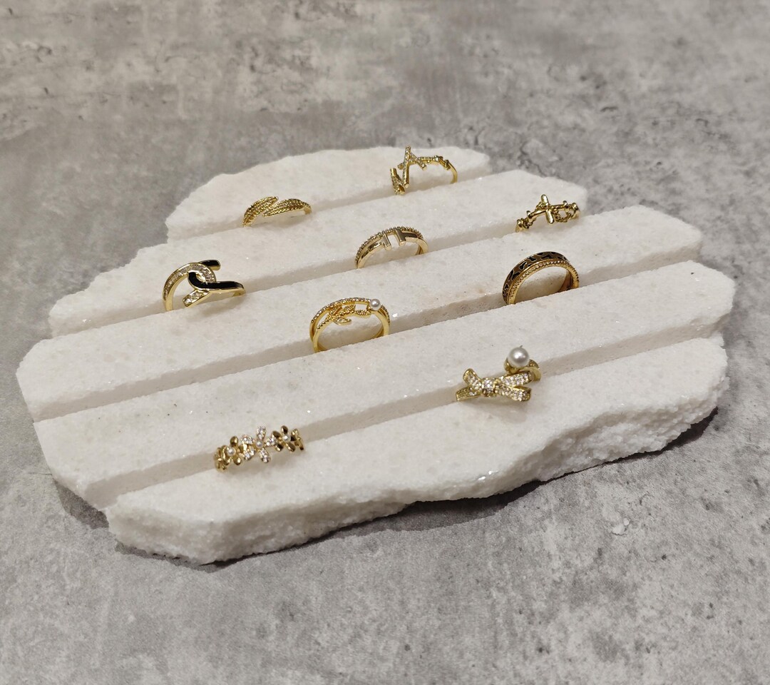 White Marble Jewelry Display, White Jewelry Organizer Stand, White ...