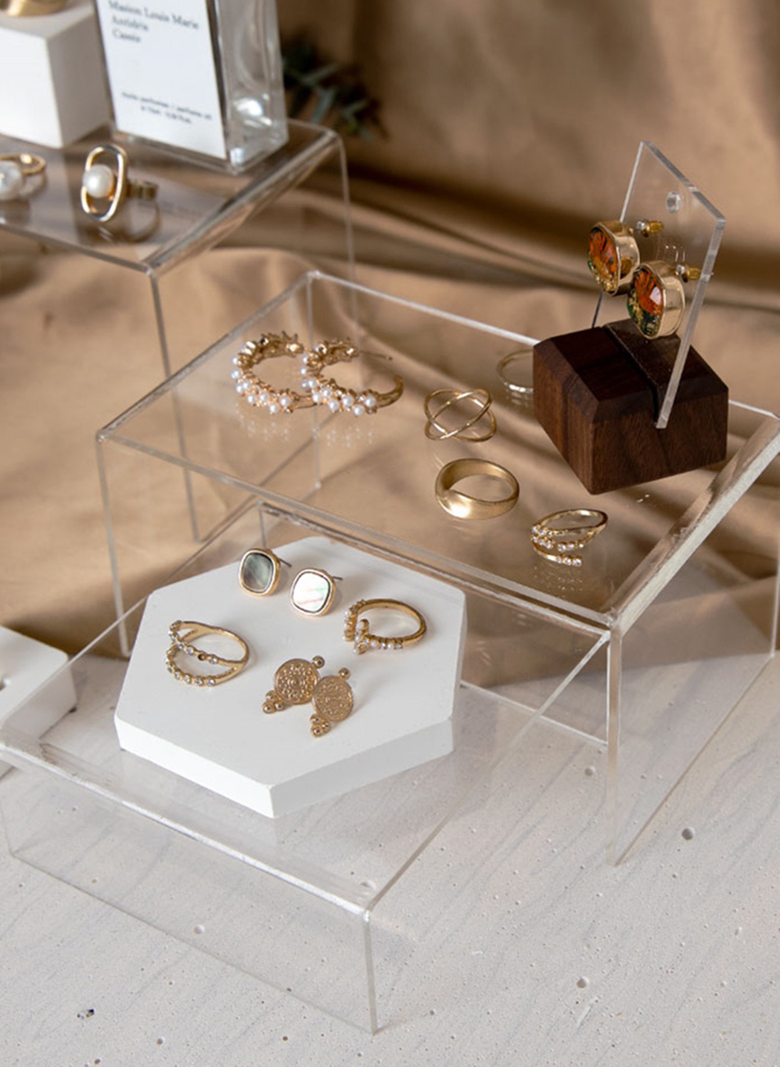 Clear Acrylic Jewelry Display, Jewelry Display Tray, White Jewelry ...