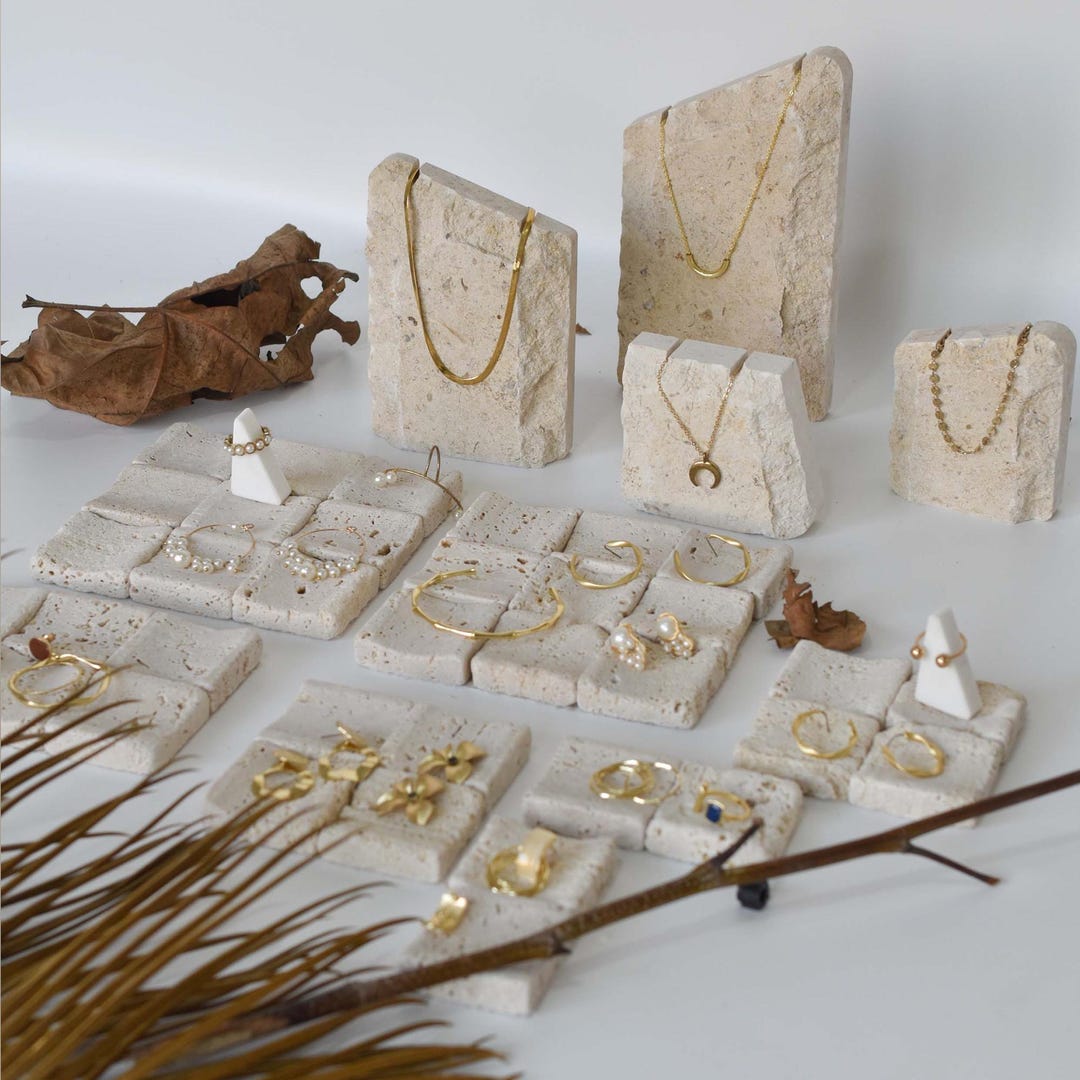 Stone Jewelry Display, Jewelry Platform Tray, Jewelry Store Design ...