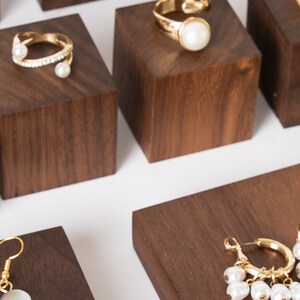 Walnut Wood Jewelry Display, Wooden Jewelry Organizer Stand, Ring Stand ...