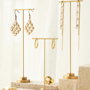 Stone Jewelry Display, Gold Earring Display, T-bar Earring Stand ...