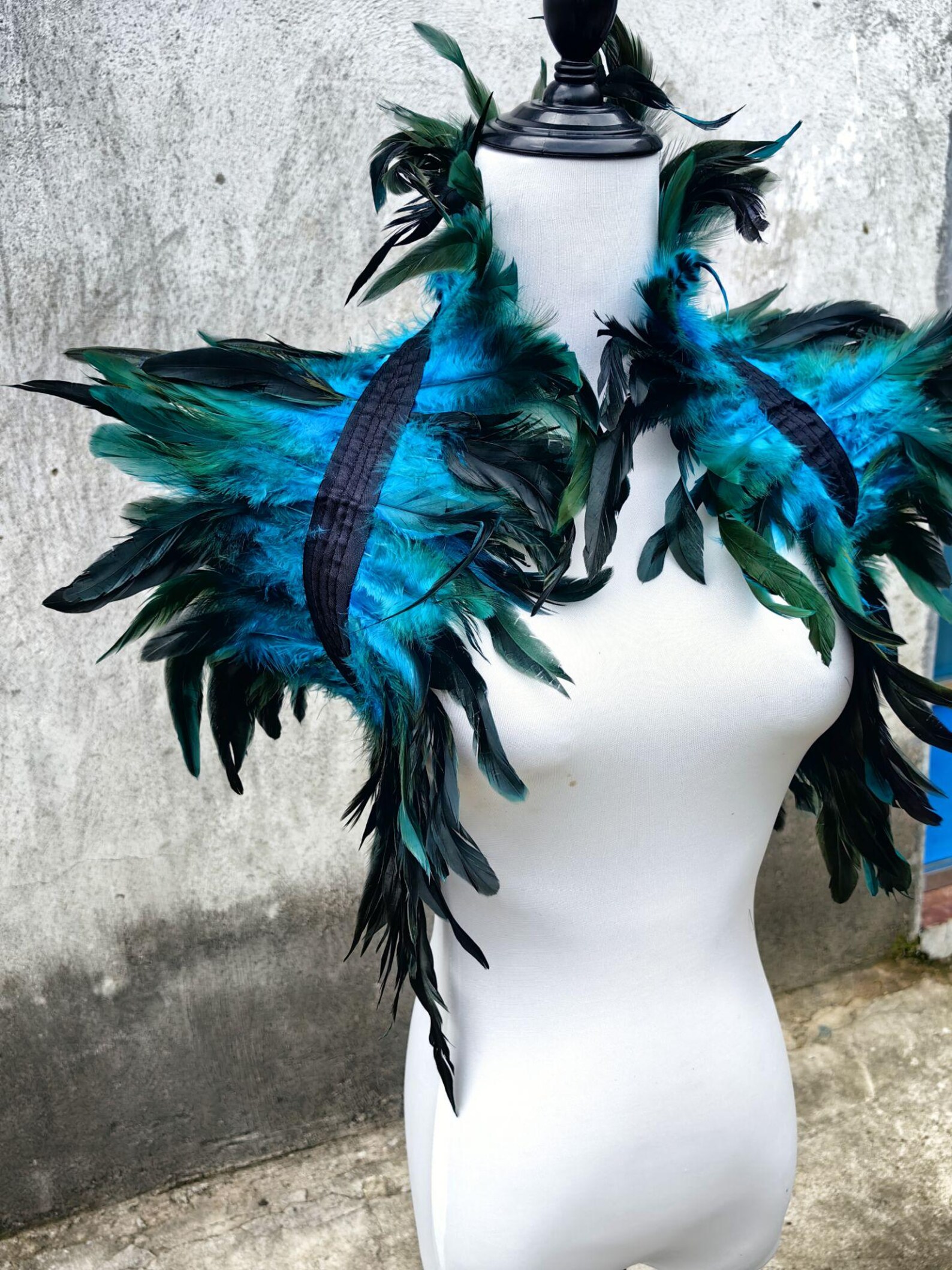 Large Feathers SHAWL Shrug Shoulders Feathers Cape Halloween Costume ...