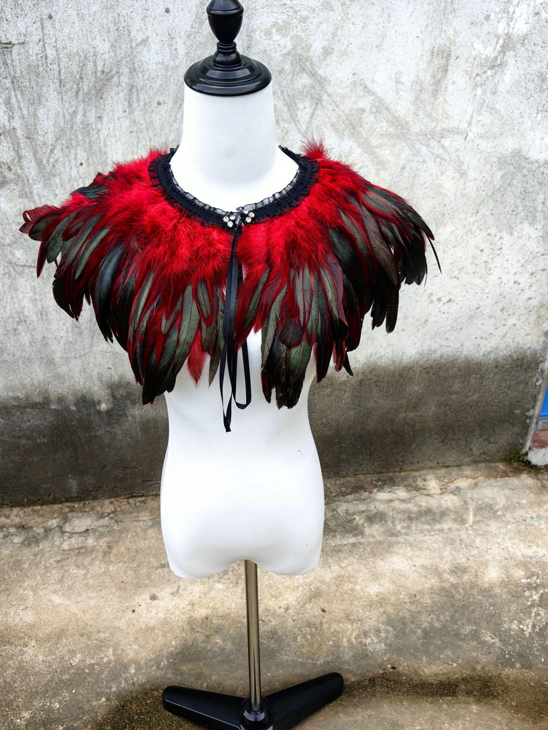 Deluxe Red&black Feather Collar or Cape, Fantasy Feather Collar for ...