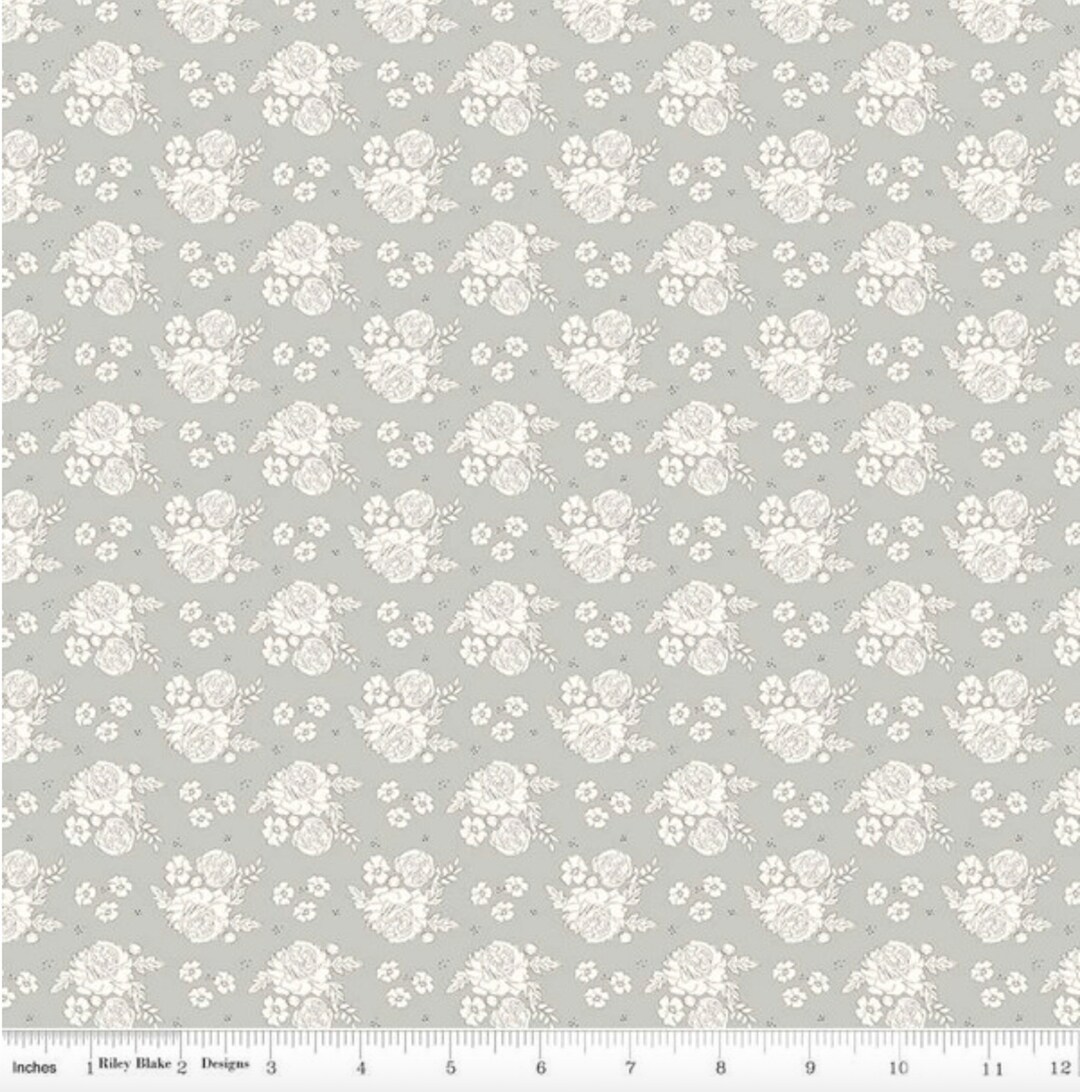 Bloomberry Petite Flowers Gray Riley Blake Fabrics Gray Floral Print ...
