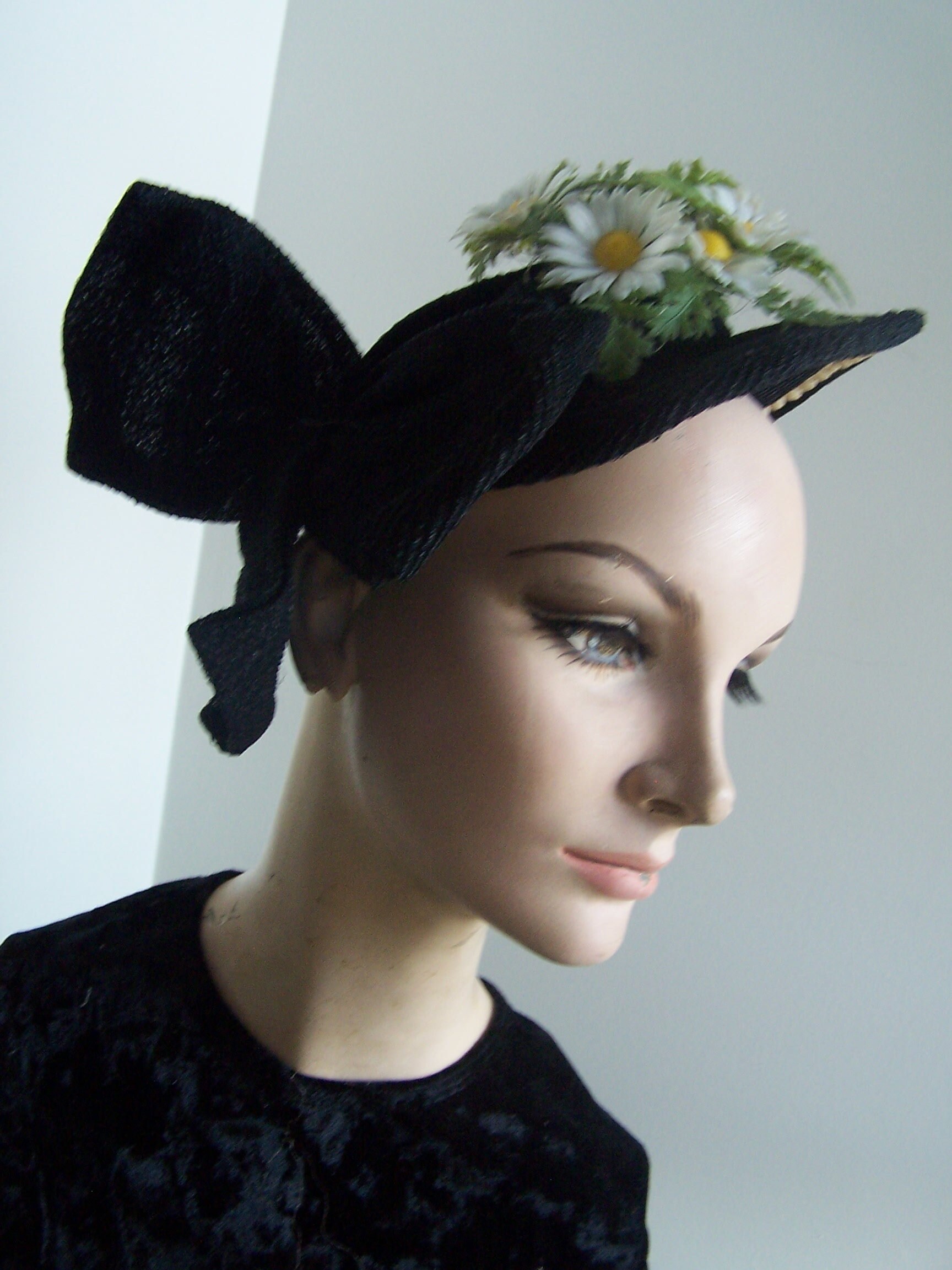 Vintage Hat Half Hat Style. Black Straw With Lovely Daisy - Etsy