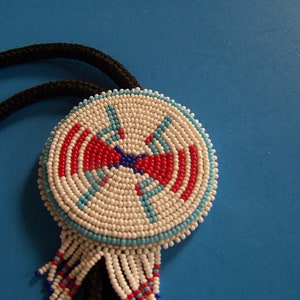 Native American Indian Bolo, Beautiful Native American Design in White ...