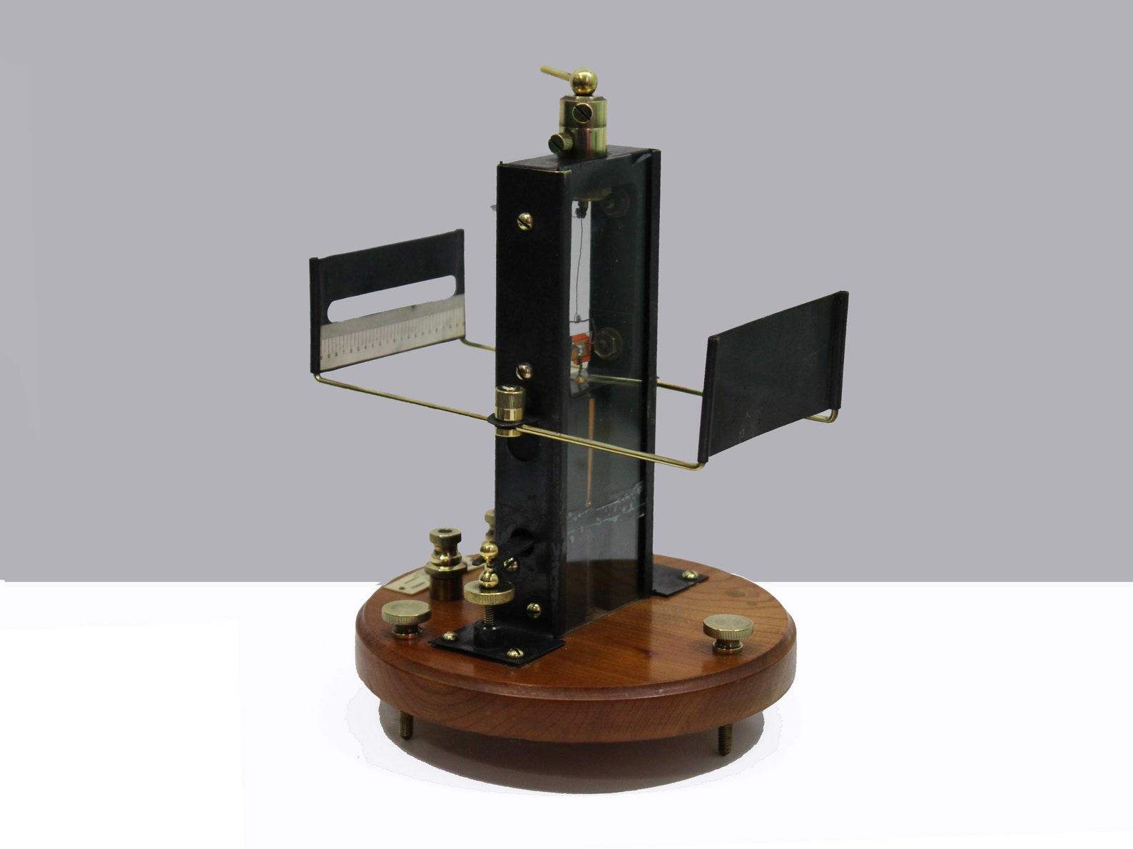Antique Galvanometer From 1904 - L.E. Knott Apparatus Company ...
