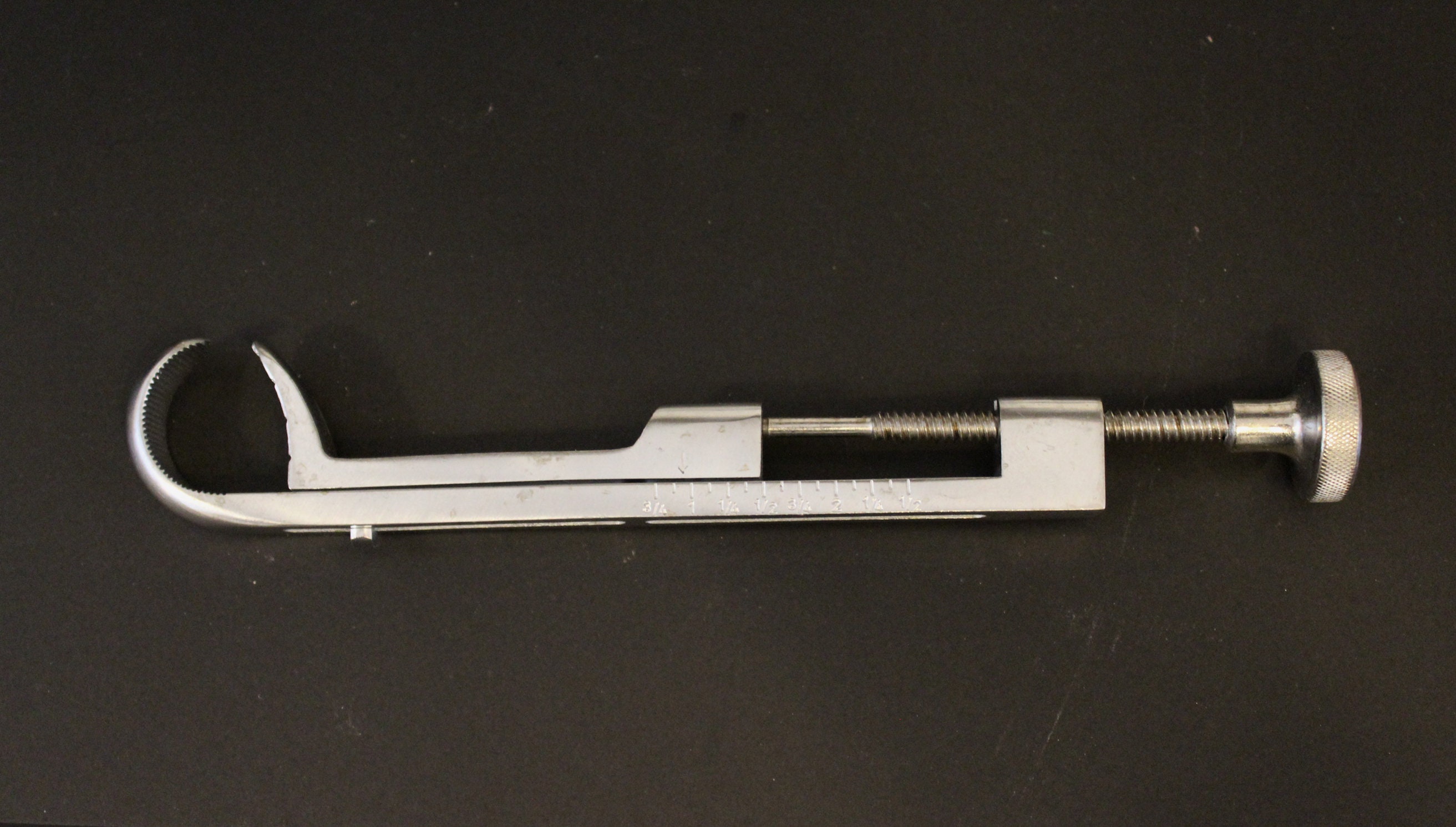 Vintage Bone Clamp 8 1/4 Long Excellent Condition - Etsy Denmark