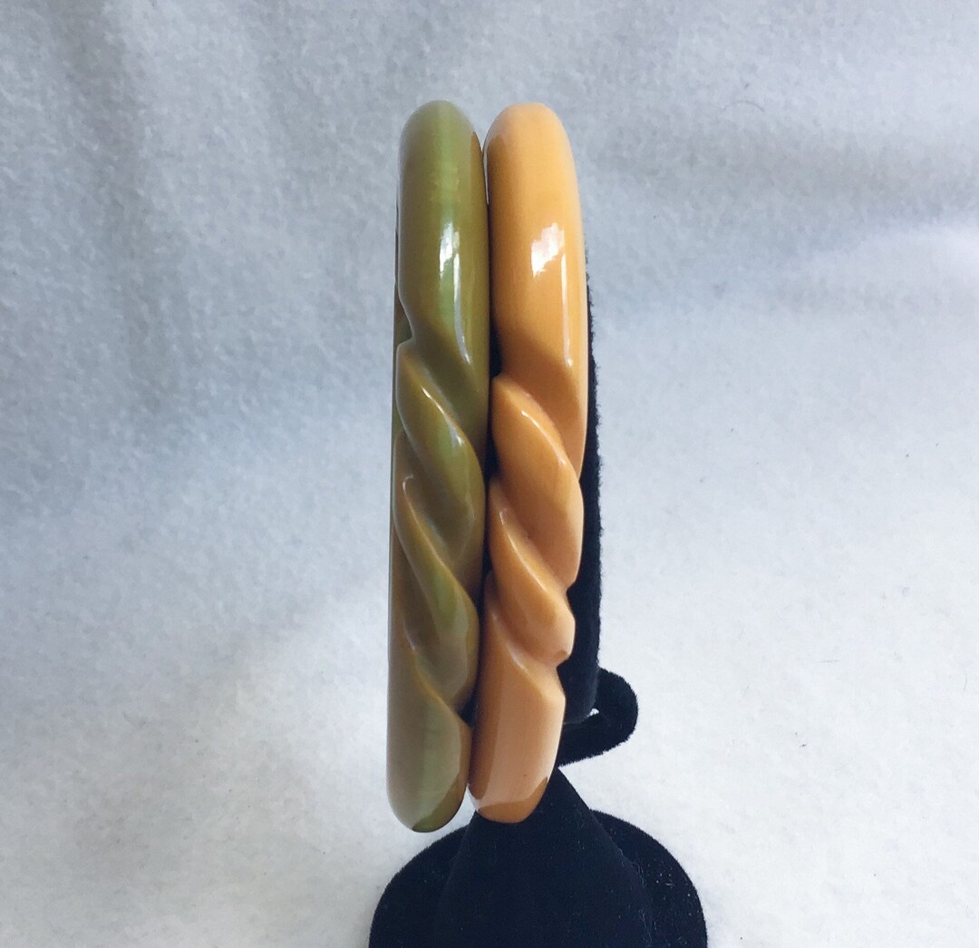2 Bakelite Bangle Bracelets Matching Pair Carved Rope Twist Design ...