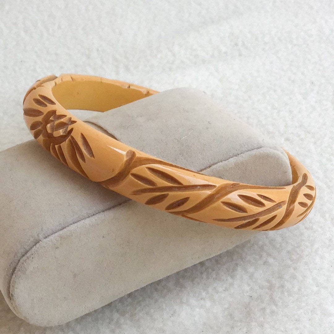 Bakelite Daisy Bangle Bracelet Butterscotch Catalin Spacer Deep Cut ...