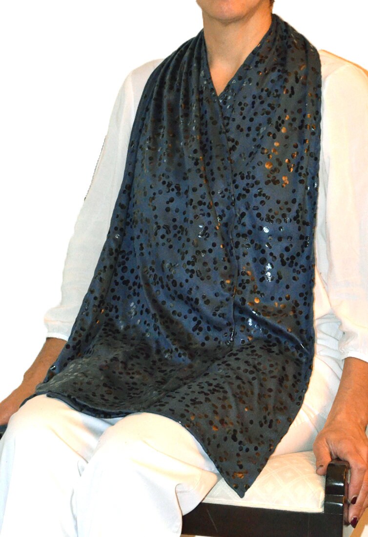 Chic Adult Bib Dining Scarf-large [crx]-stain Resistant Microfiber ...