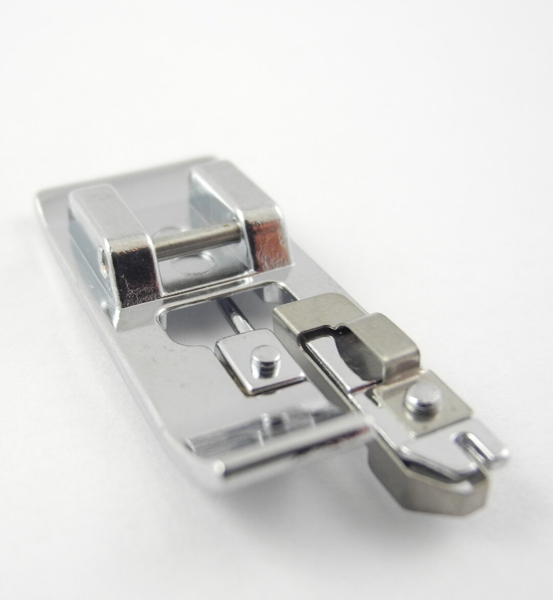 Snap on Overcast Overcasting Foot (G) Babylock,brother, ULT PC Singer# ...
