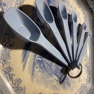 Vintage Blue Measuring Spoons Set of Six Country Blue Kitchen - Etsy