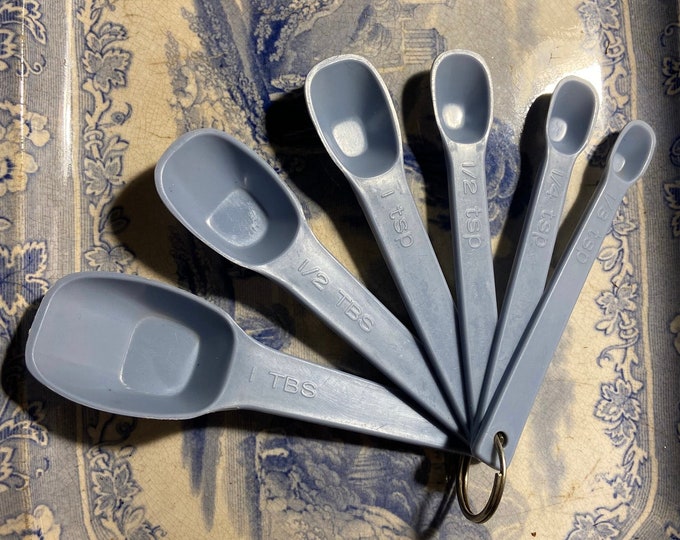 Vintage Blue Measuring Spoons Set of Six - Country Blue Kitchen - Etsy