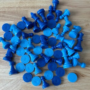 Dark Blue/lt. Blue Chessboard | 32 Chess Pieces | 24 Checkers | 11"x11 ...