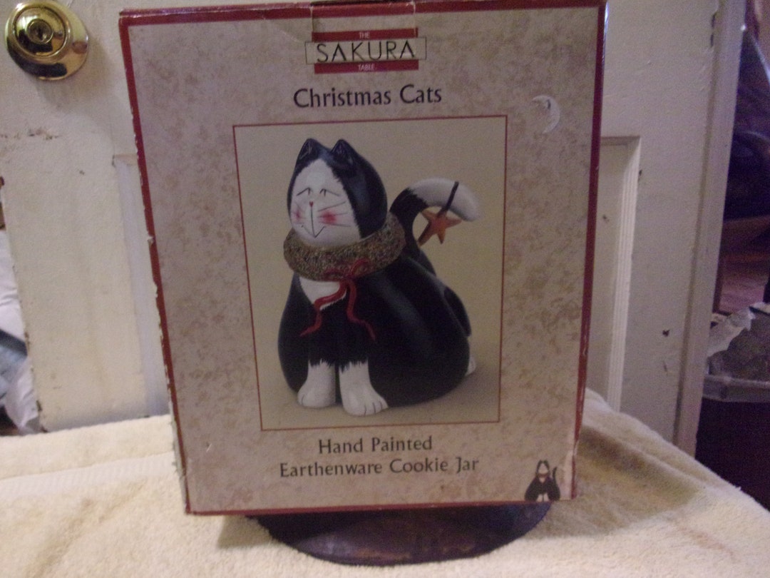 New Sakura Christmas Cats "fiddlestix" Wreath Collar Cookie Jar ...
