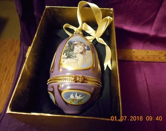 Egg music box | Etsy