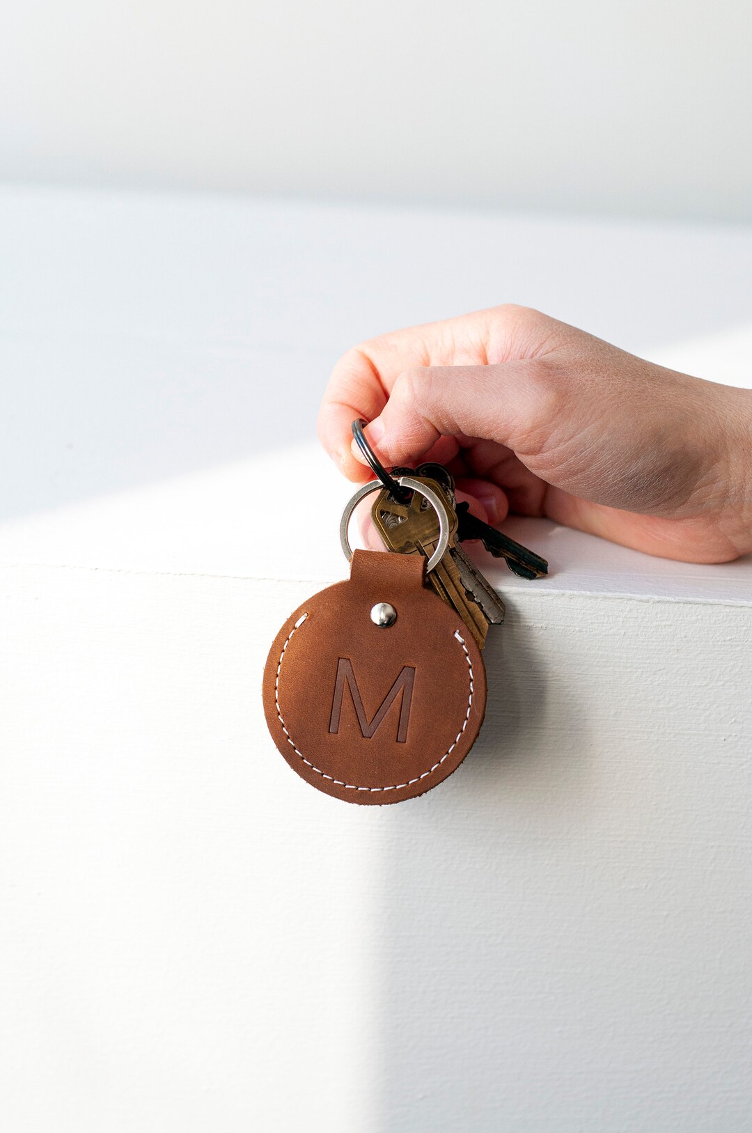 Personalized Leather Key Holder , Round Key Holder , Monogrammed ...