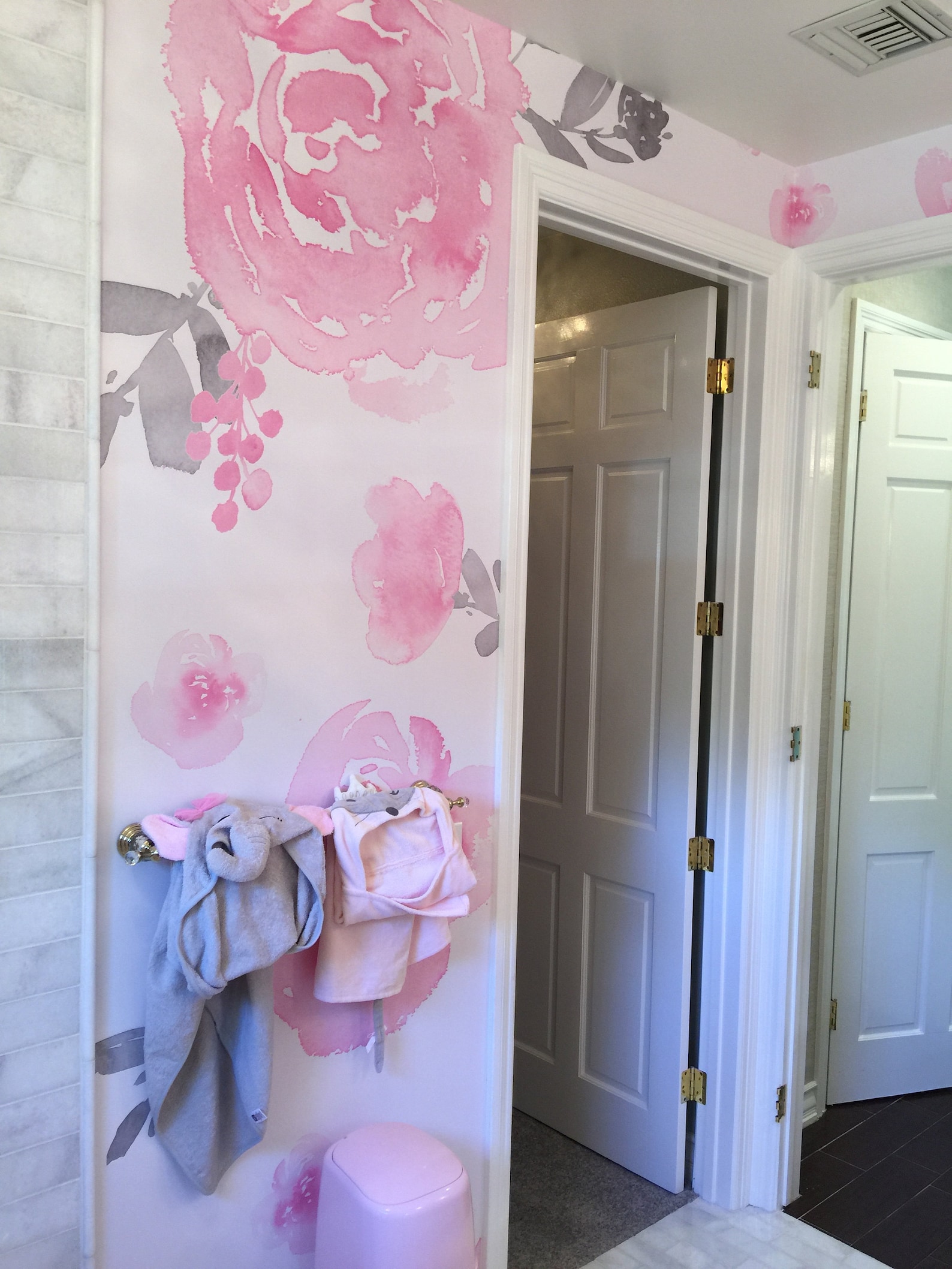 Bright Pink Watercolor Floral Mural Removable or Prepasted - Etsy