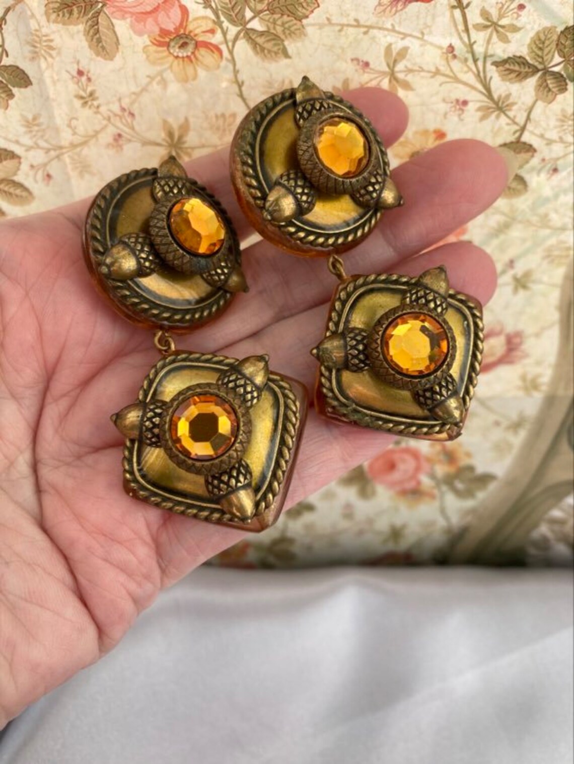 La Contessa by Mary Demarco Signed Acorn Earrings Clip on Amber Lucite ...