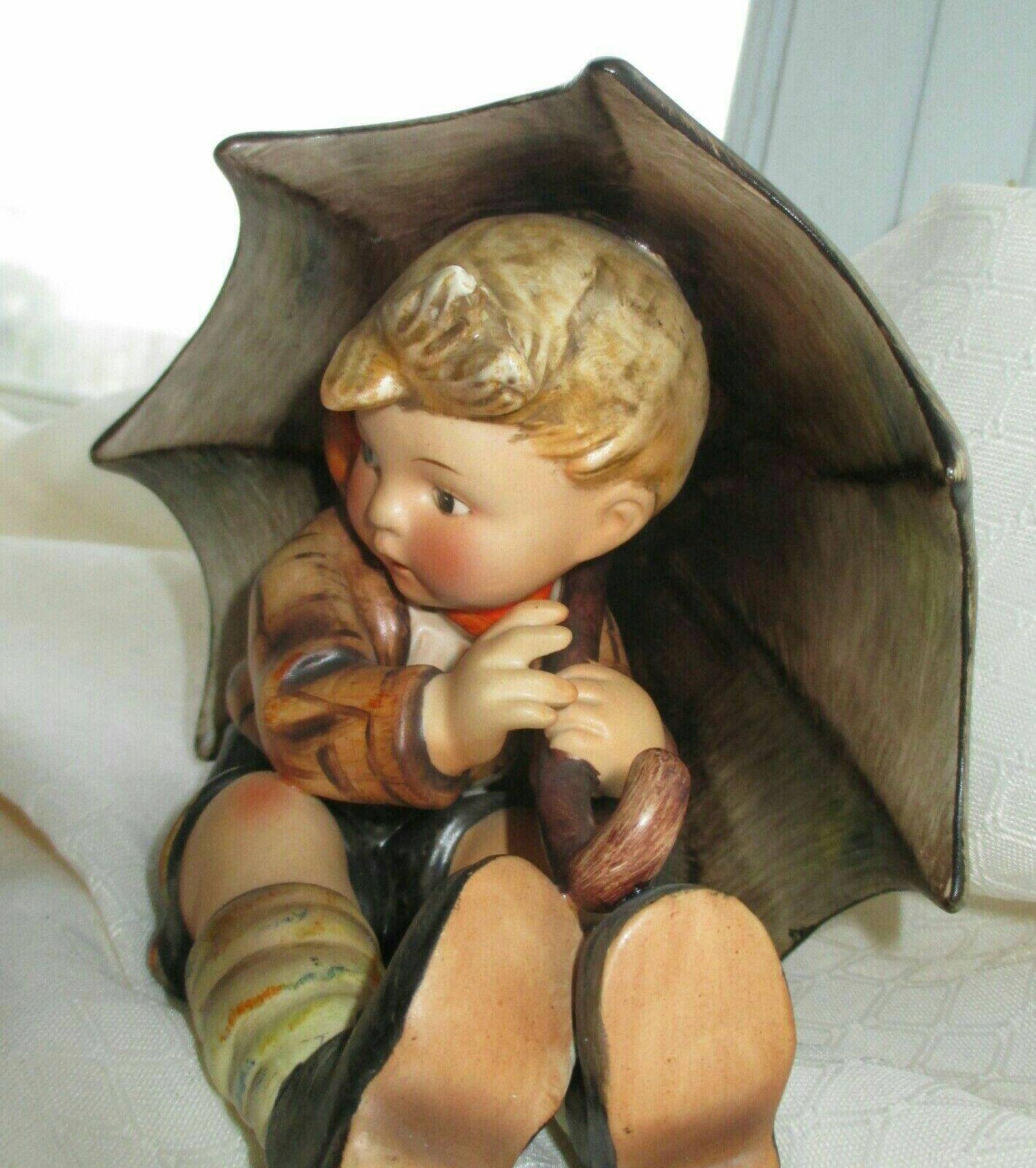 Hummel Figurine 1958 Umbrella Boy #152/0/A TMK-2 Full Bee Goebel Minty ...