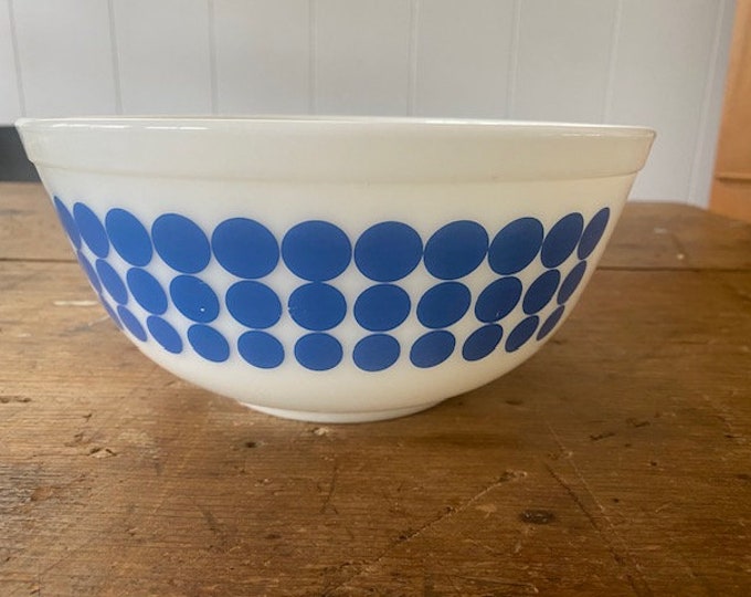 Vintage Pyrex Blue Polka Dot Mixing Bowl, Number 403 Size 2.5 QT - Etsy
