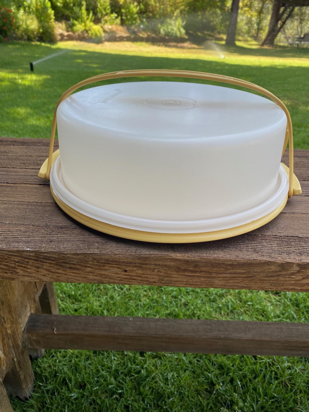 Vintage Tupperware Cake Carrier Keeper 719-4, Tupperware Harvest Gold ...