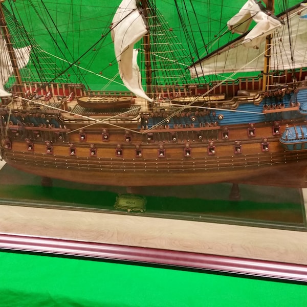 Acrylic Model Ship Display Case - Etsy