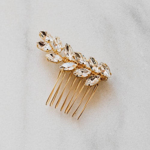 Crystal hair comb store