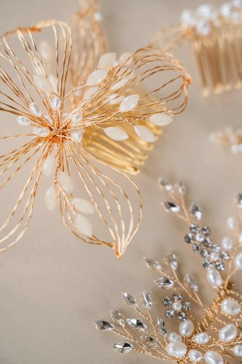 Gold Floral Bridal Hair Comb | Pearl & Crystal Wedding Hair Comb Maude ...