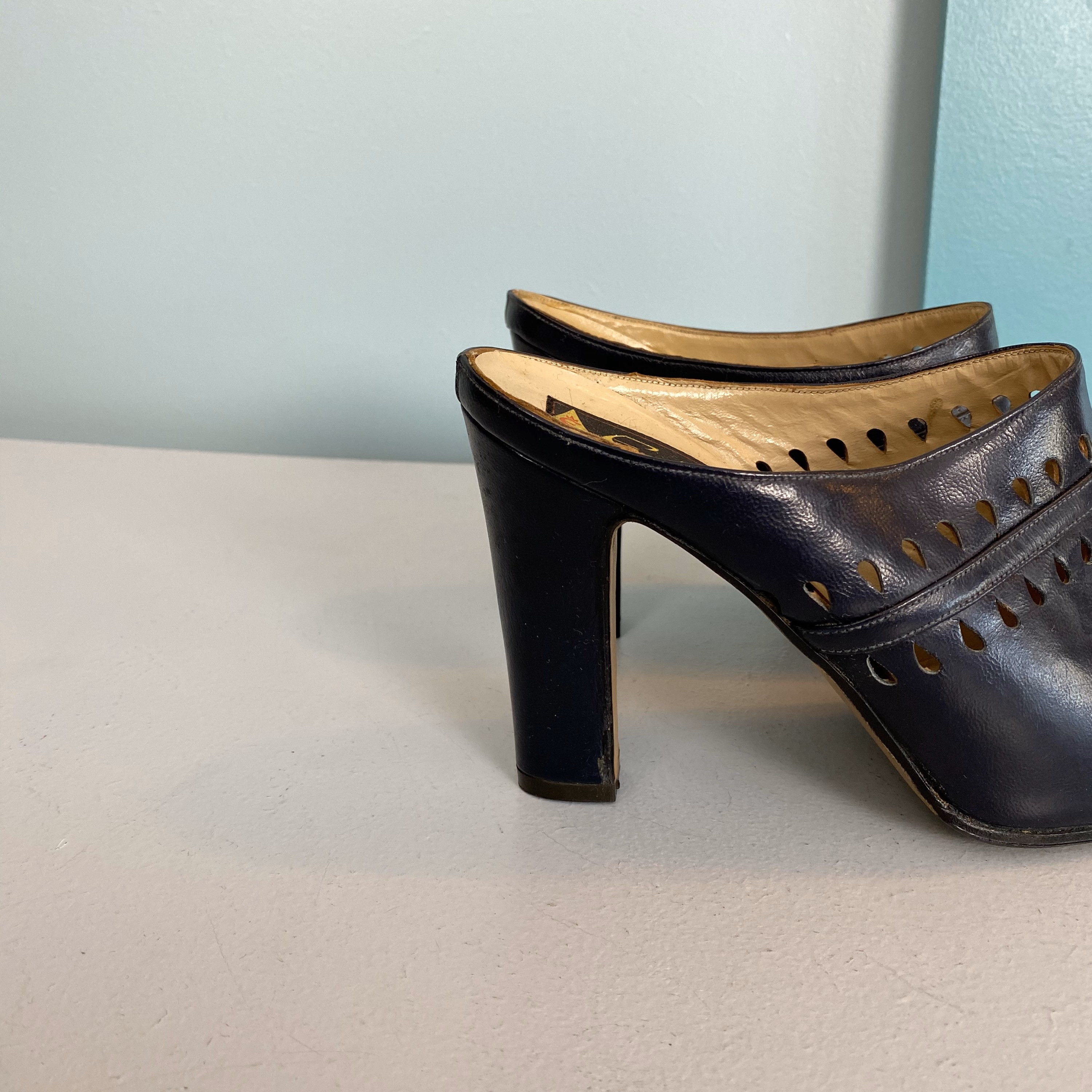 35 EU 60/70s High Heel Leather Mules | Etsy