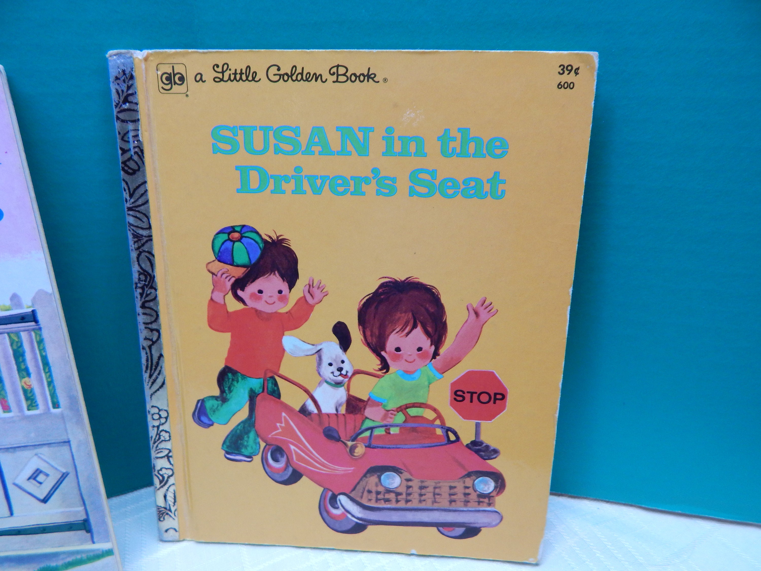 Golden Books Set of 3 Huckleberry Hound Builds a House, Susan in the ...
