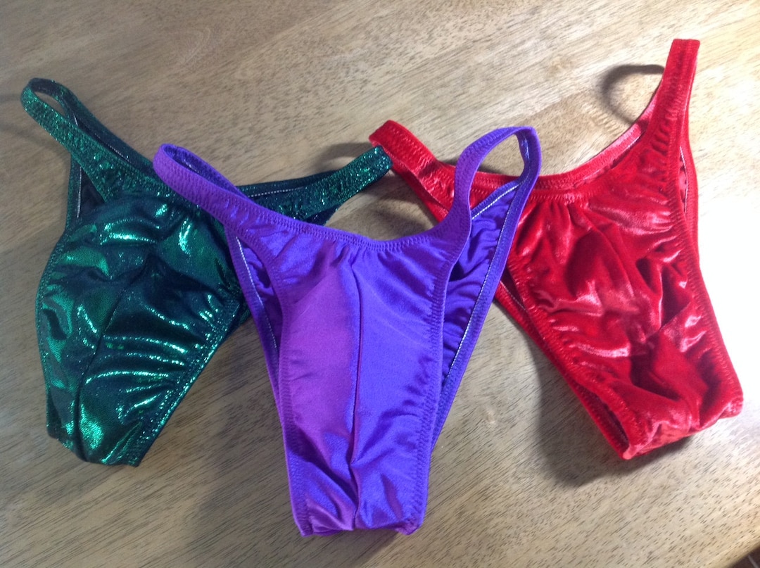 Men's *PRO CUT* Bodybuilding Posing Suit Trunks in Velvet Fabric - Etsy