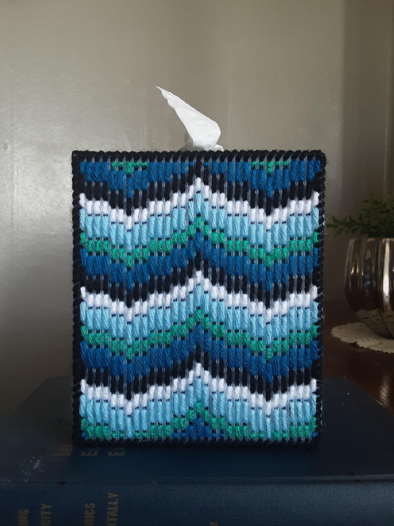 Bargello Tissue Box Cover - Etsy