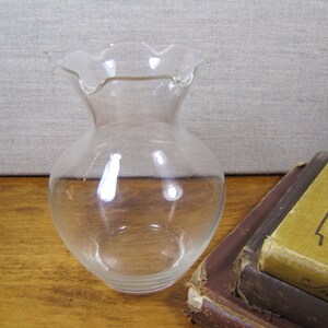 Fluted Edge Glass Bud Base - Etsy
