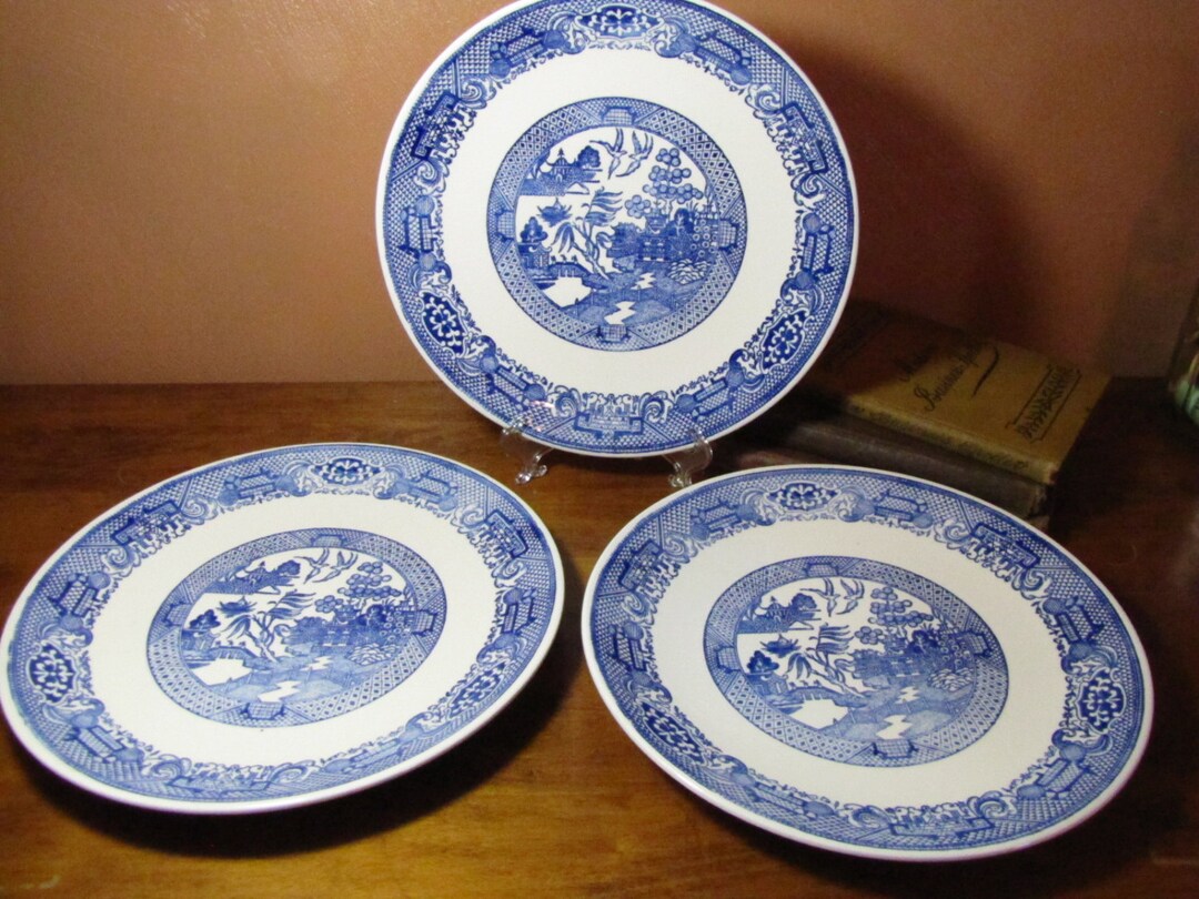 Three (3) Vintage "blue Willow" Pattern Large Plates - Etsy