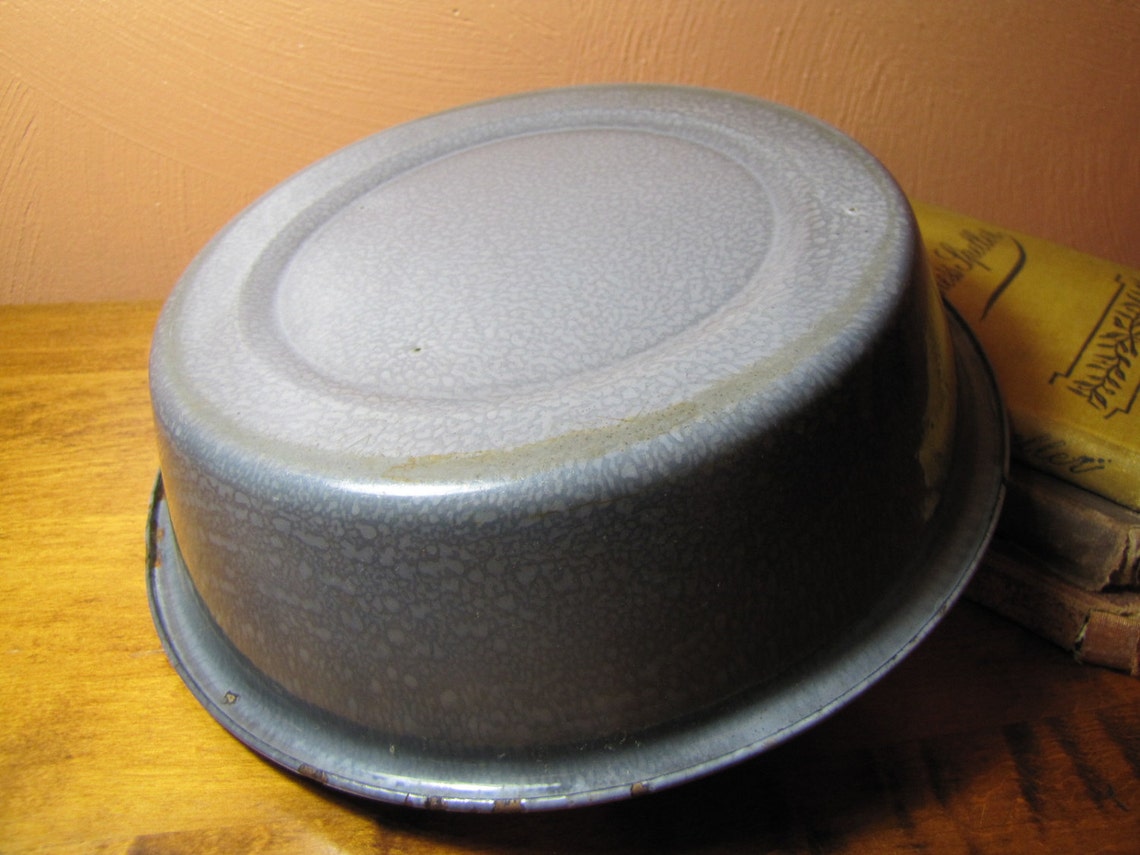 Vintage Gray Graniteware Pan - Etsy