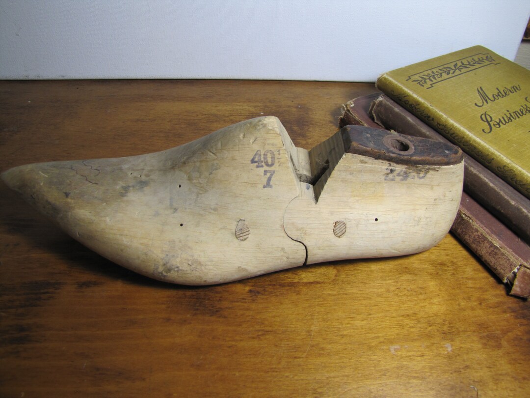 Vintage Wooden Shoe Last - Left Foot - Pointed Toe - Unstained - Etsy