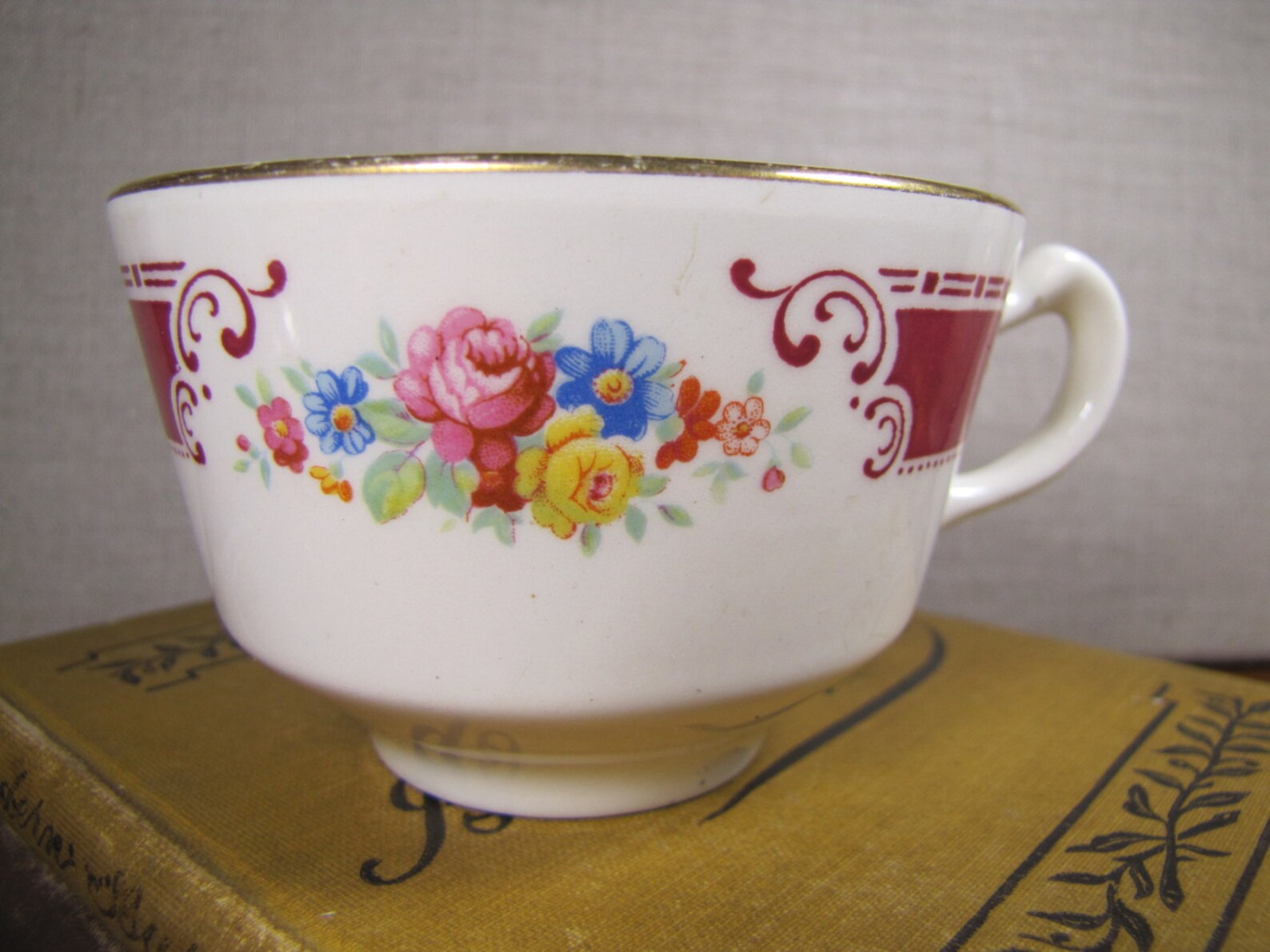 Vintage Teacup Dark Red Band and Floral Pattern - Etsy